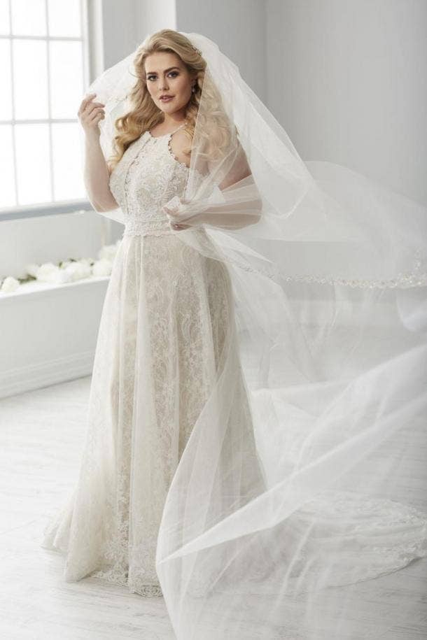 30 Best Wedding Dresses For Plus Size Brides Yourtango